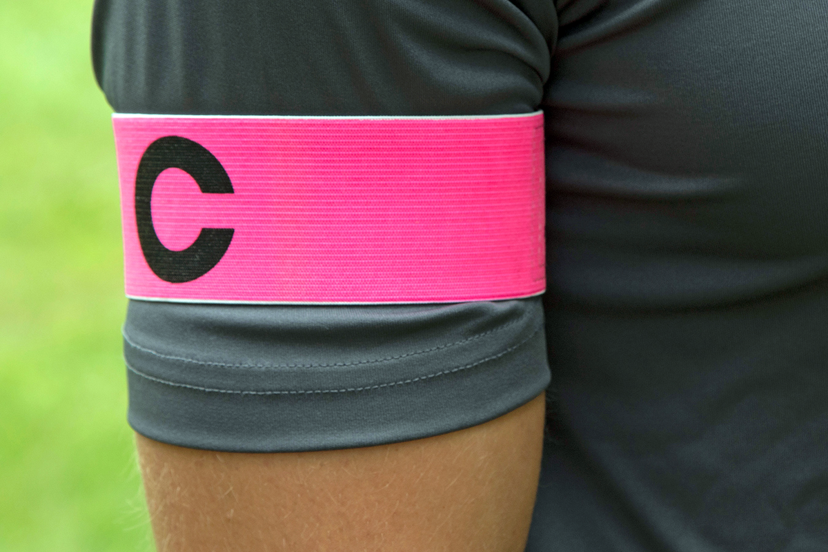 Captain 'C' Armband – Planète Foot